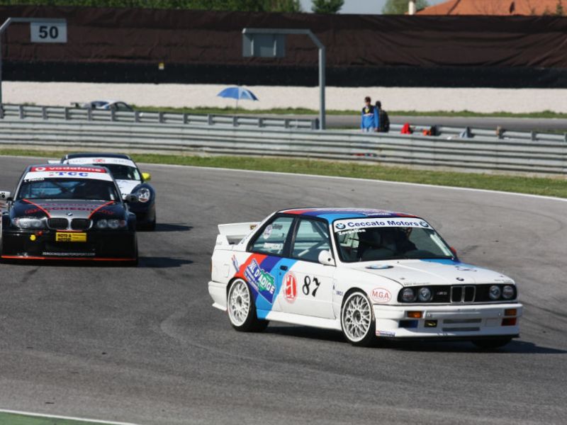 Vendo Bmw M3 e30 DTM EX TEAM BIGAZZI