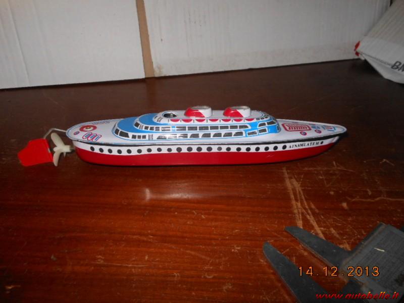 Vendo Disponibili diversi giocattoli d'epoca in latta