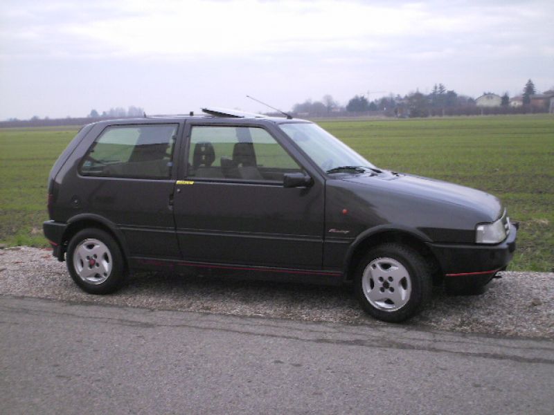 Vendo fiat uno turbo racing anno 92