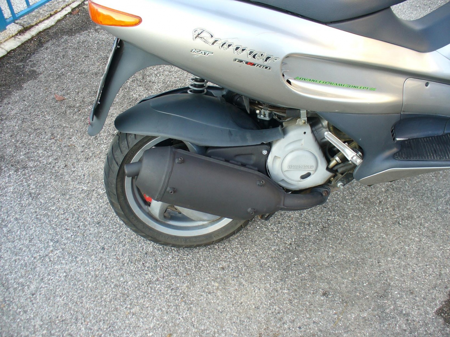 Vendo Scooter GILARE RUNNER 180 2T KAT