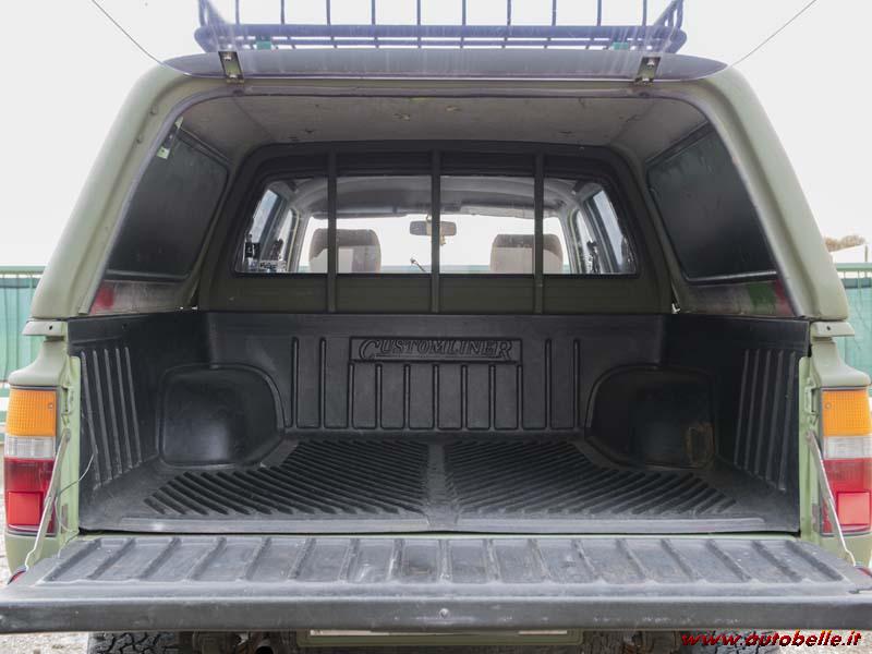 Vendo TOYOTA HiLux Ln 105 Double Cab. No fuoristrada. No