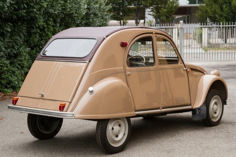 For sale CITROEN 2cv AZ-to June 63' Beige color Antillais
